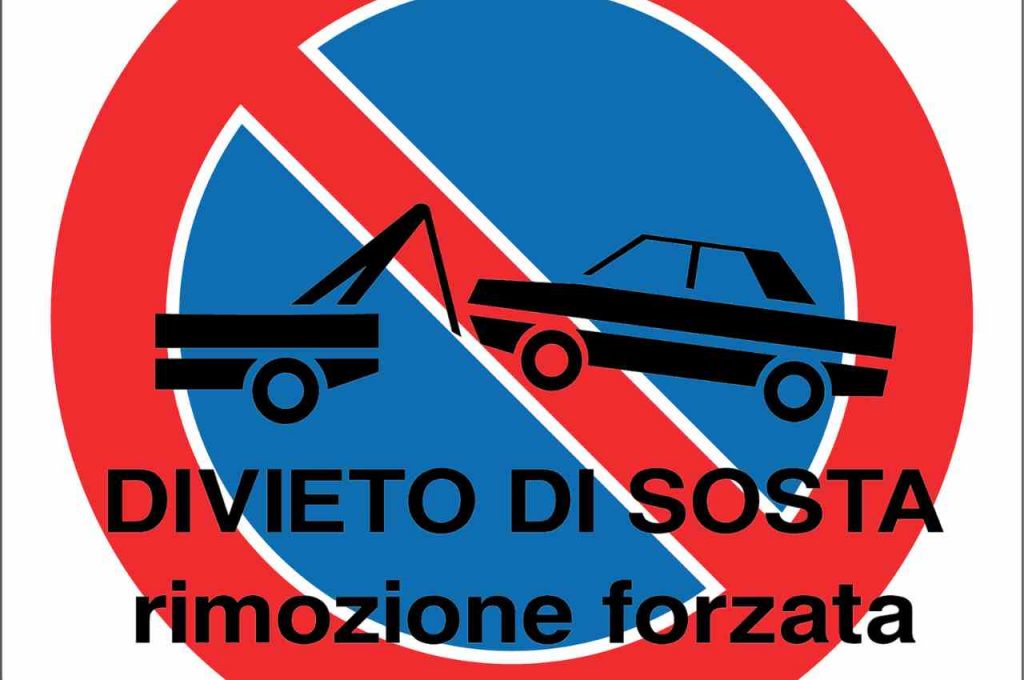 Sosta selvaggia, ora cambia tutto: fioccano multe e rimozioni